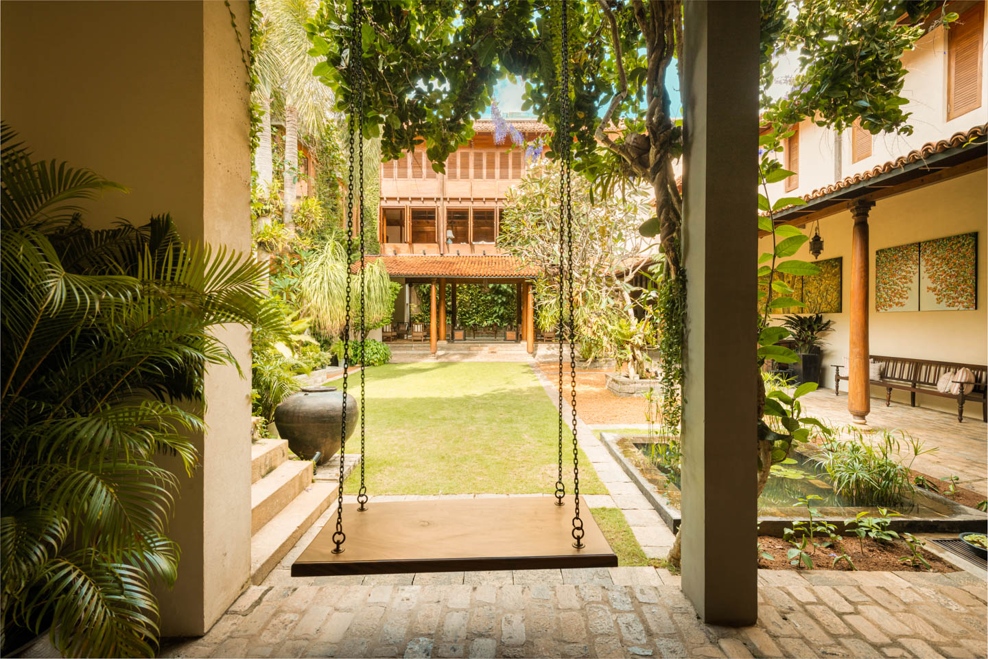 Ishq Colombo | Ceylon Haven | Best Rates Available