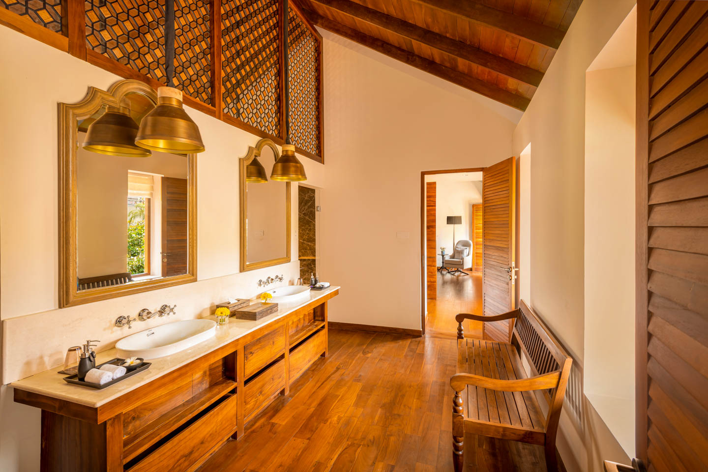 Ishq Colombo | Ceylon Haven | Best Rates Available